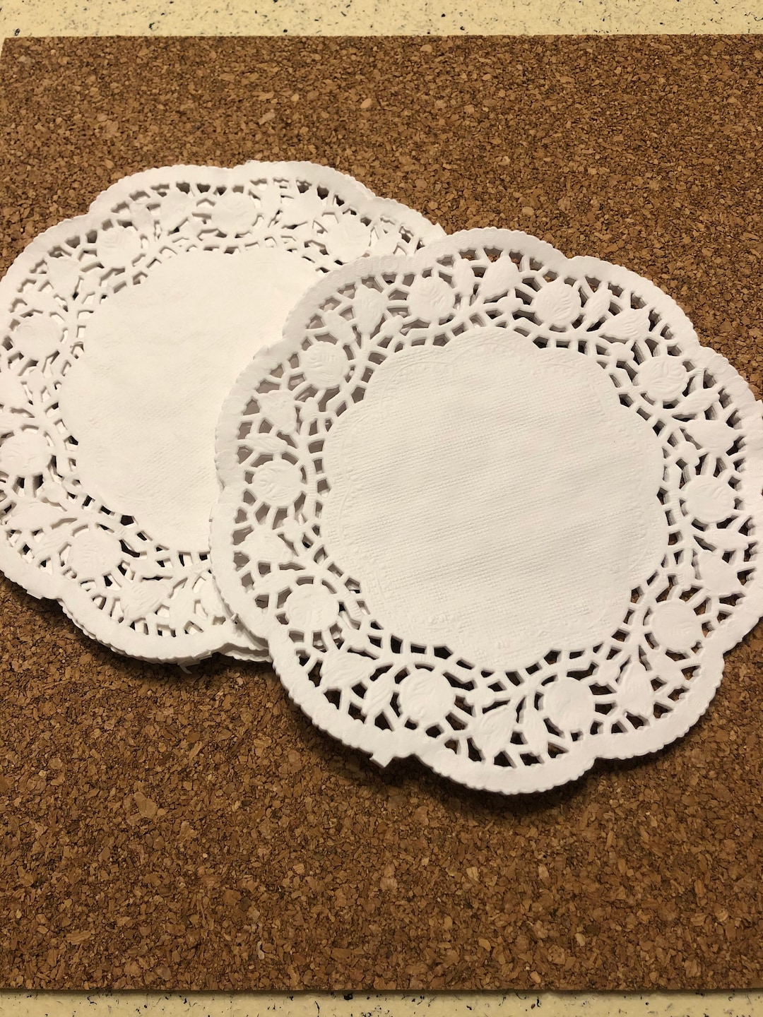 Paper Floral-pattern Doilies With Flower Centre - 6 1/2 Inches. Set of ...