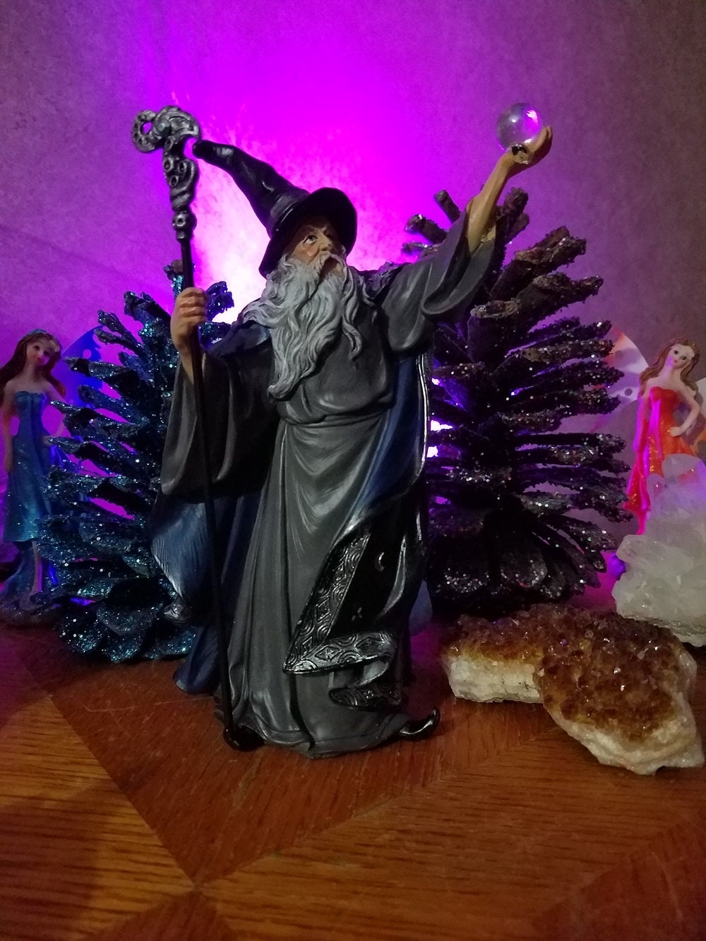 Wizard Magician Collectible Fantasy Figurine Statue With Crystal Ball ...