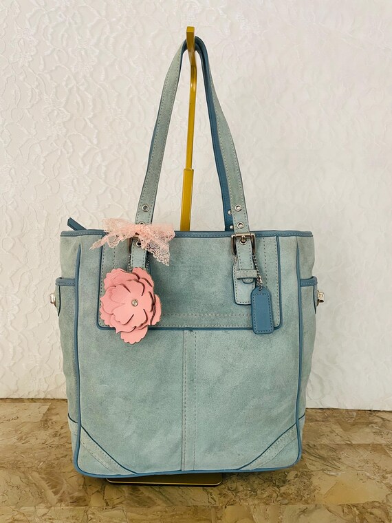 RARE LIMITED EDITION COach gallery light blue suede L… - Gem