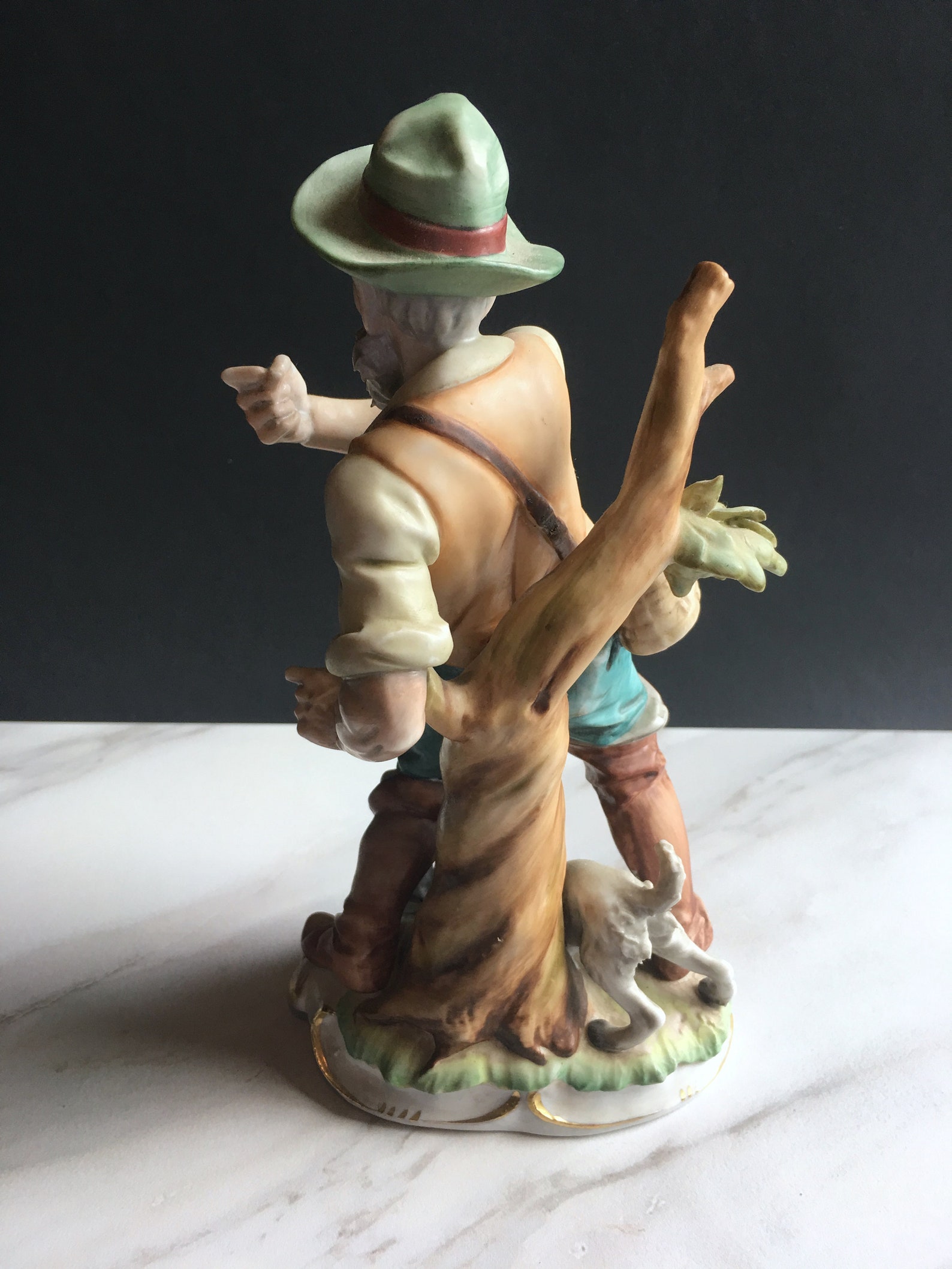 Vintage Hunter Figurine. This Vintage Figurine is a Hunter W/ Gray Dog ...