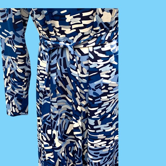 Vintage 1970s Mod Pattern Blue White Secretarial Dres… - Gem