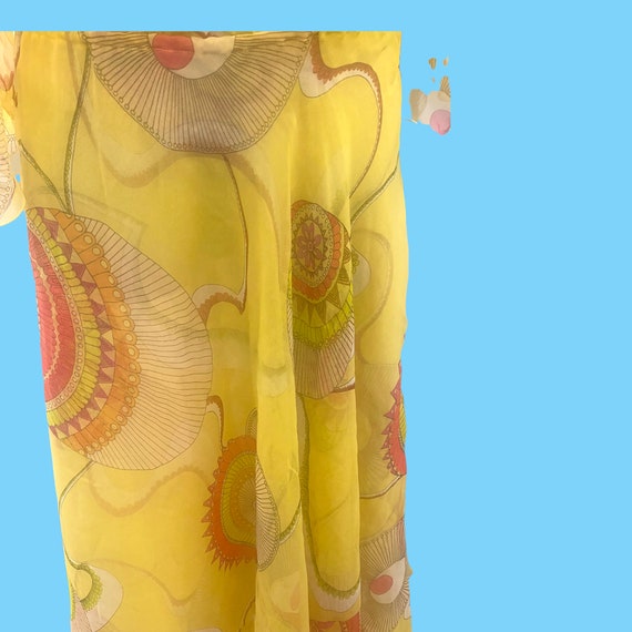 Vintage Siam Original NY Yellow Silk Sun Patern Off S… - Gem