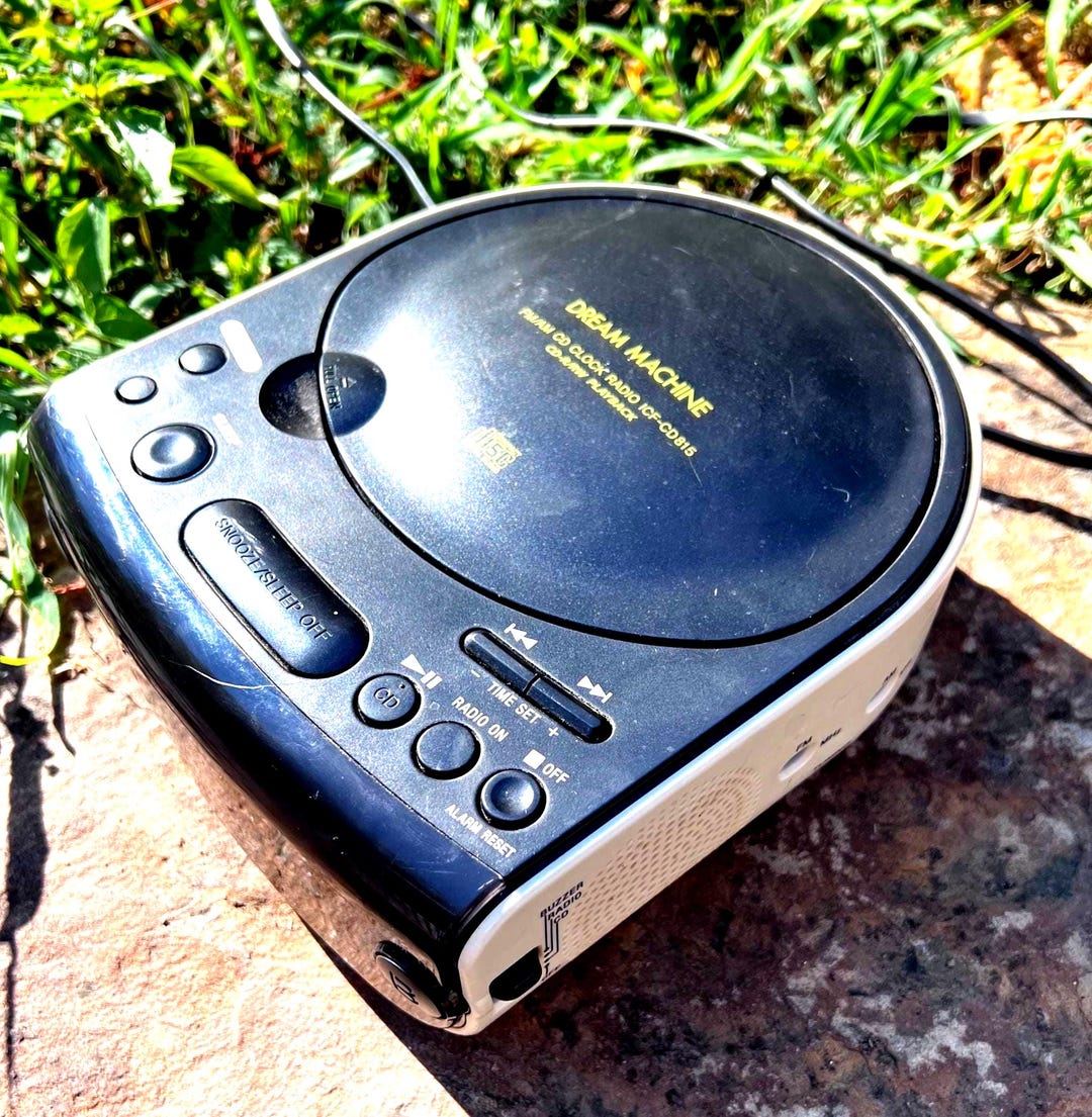 This Sony Dream Machine Clock Radio. Wonderful Vintage 1990s Addition ...