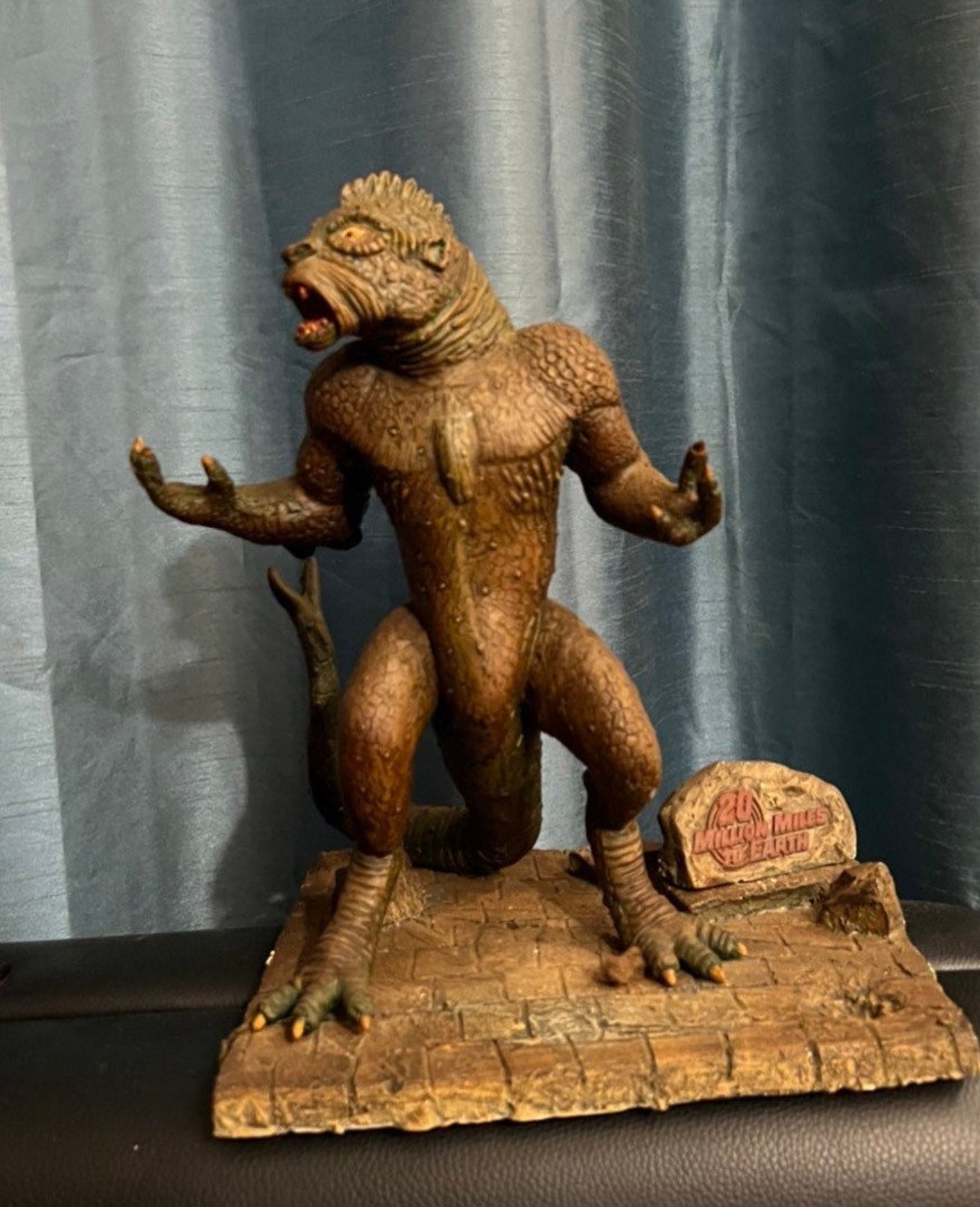 20 Million Miles to Earth 1957 Sci-fi Movie Creature Ymir the Fast Grow ...