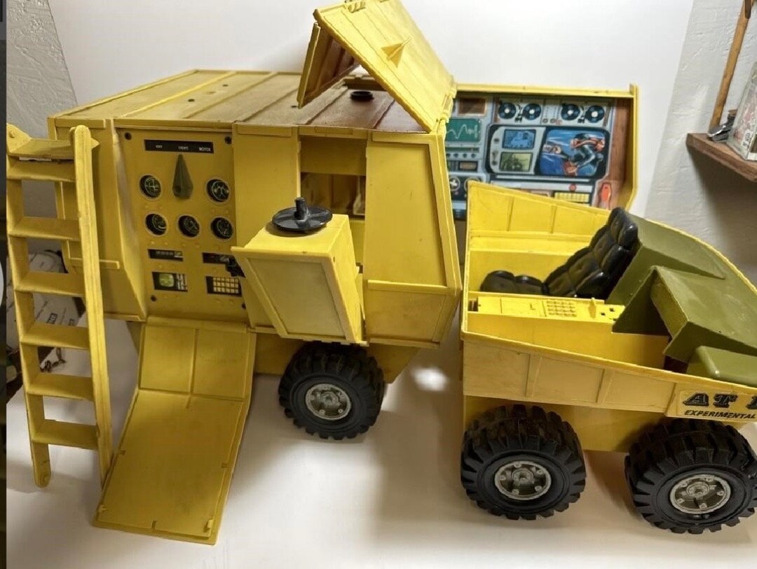 GI Joe Vintage 1972 AT Adventure Team Mobile Support Vehicle. Vintage ...