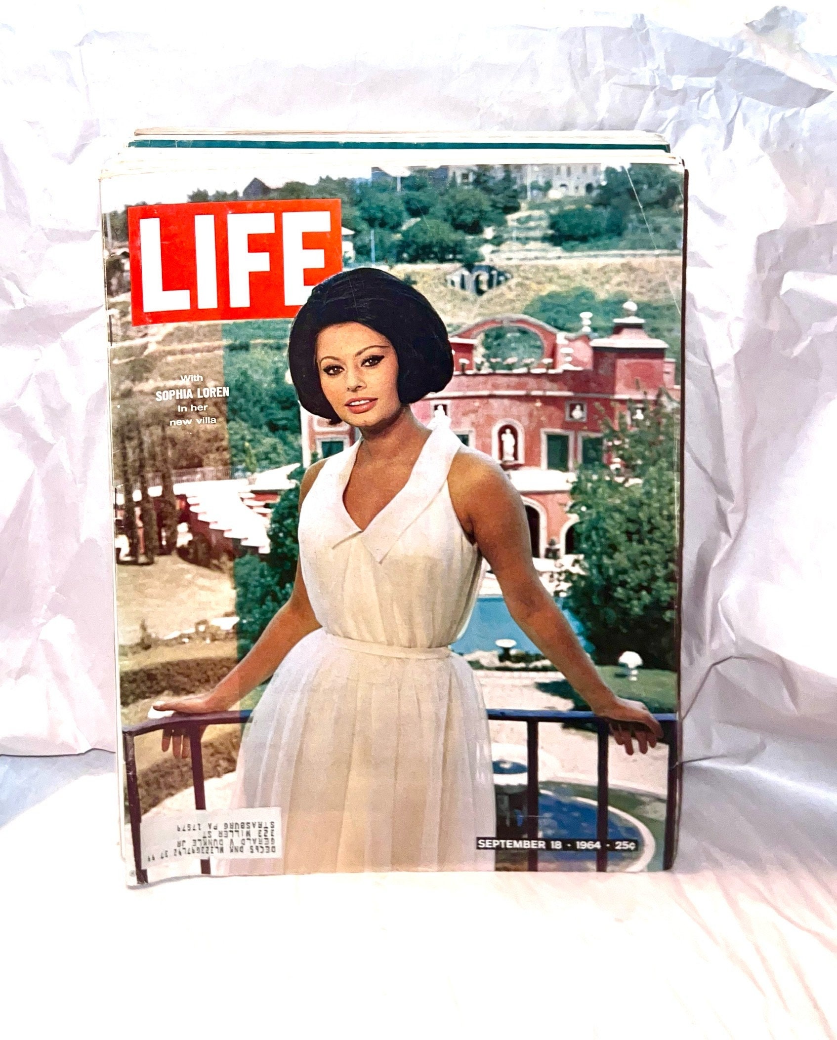 Life Magazine Sophia Loren at Her New Villa. September, 18, 1964 Cover ...
