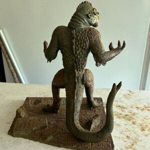 20 Million Miles to Earth 1957 Sci-fi Movie Creature Ymir the Fast Grow ...