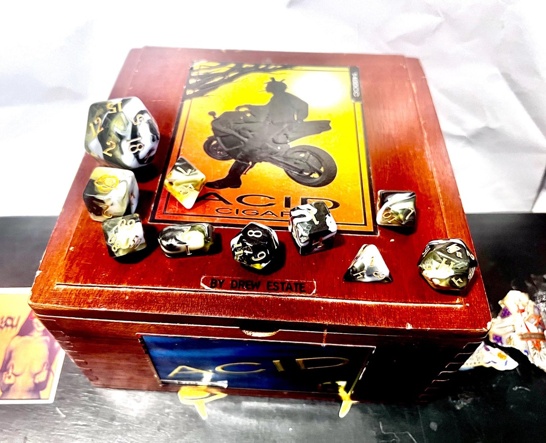 Dungeons and Dragons Combo DND Dice Dice Box Premium Goblin Swirl 10 ...