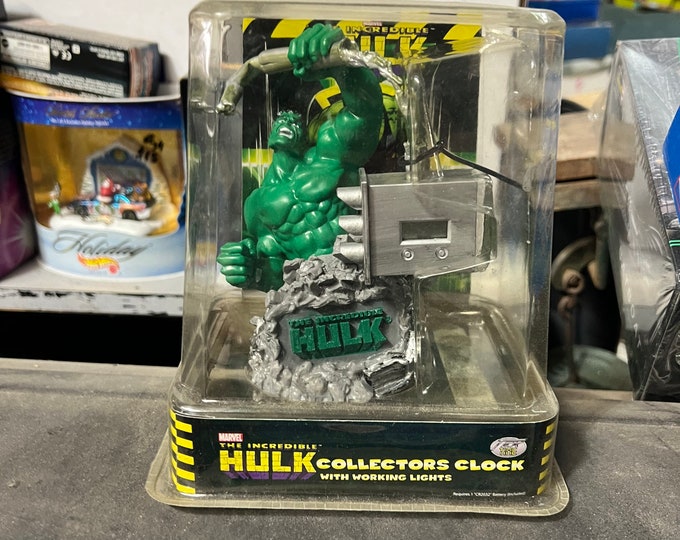 The Incredible HULK Collectors Clock With Lights! Marvel Comics ...