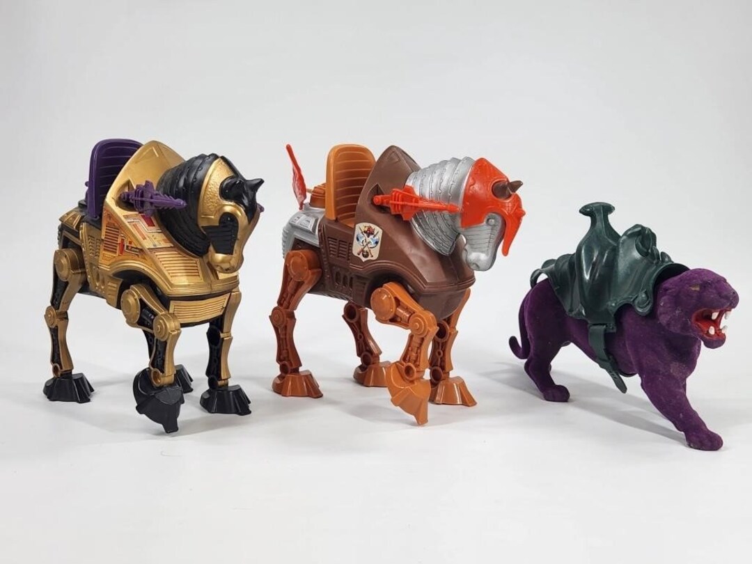 He-man and the Masters of the Universe Vintage 1983 Skeletor's Purple ...