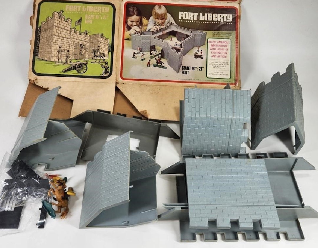 RARE Giant Fort Liberty Playset With Original Box. Remains in Good ...