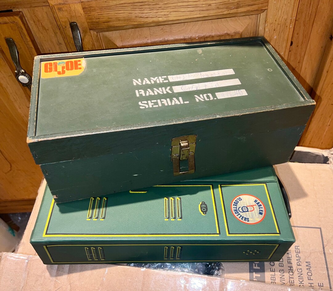 Vintage G.I. Joe Uniforms, Hats, Belts, Axes, Binoculars, Mess Kit ...