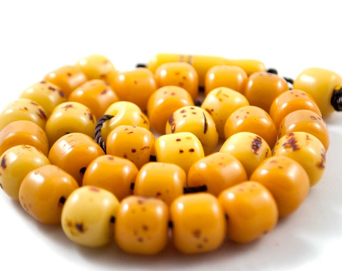 Collectible Komboloi, Vintage Orange-yellow Mastic Worry Beads - Etsy