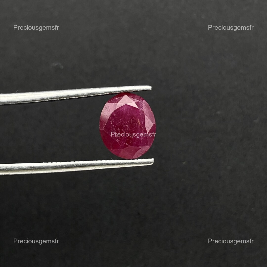 Natural Red Ruby Gemstone: 3.30 Cts Oval Brilliant Cut Crystal (9x7.5x5 ...
