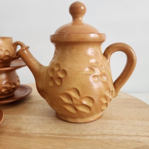 Clay Teapot Set With 4 Cups and Saucers, Floral Indent Pattern - Etsy