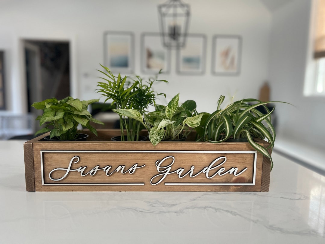 Personalized Wood Planter Box, Custom Garden Gift for Mom - Etsy