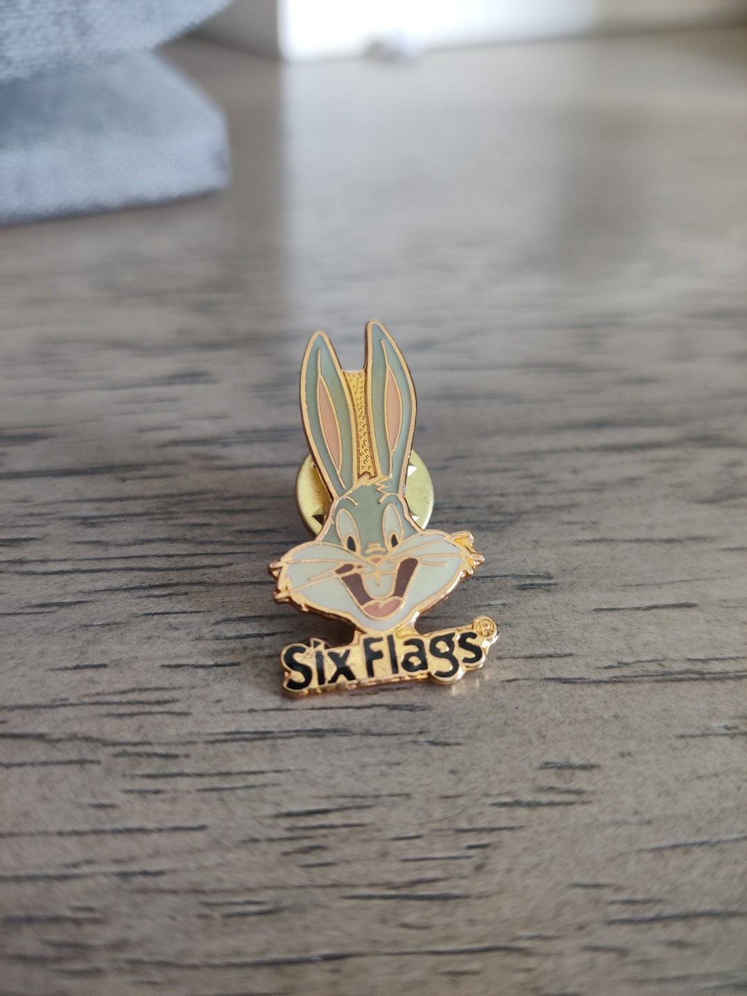 Bugs Bunny Six Flags 1993 Souvenir Pin - Etsy