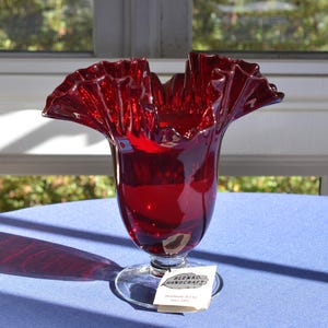 Blenko Handcraft 388 Red Ruffled Footed Vase - Etsy