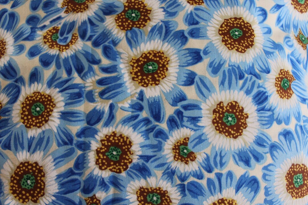 Snow Leopard Designs Cineraria Fabric by Philip Jacobs for Freespirit ...
