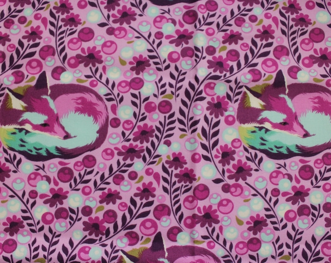 Tula Pink Fox Nap Fabric - Chipper Line - Fox Nap (raspberry) - PWTP080 ...