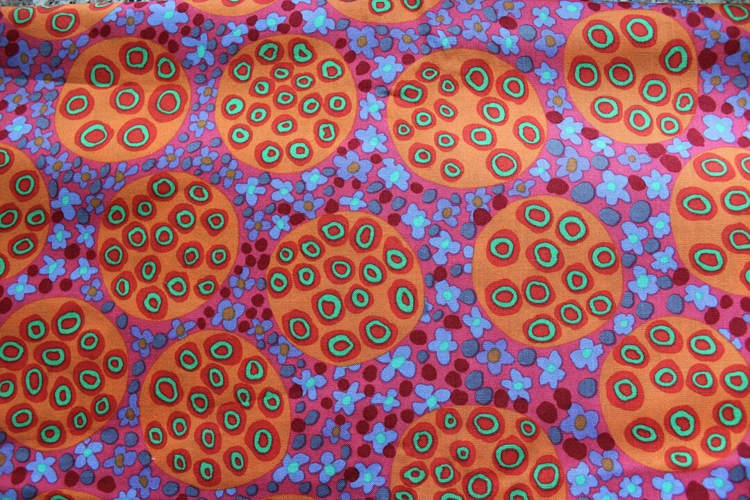 Kaffe Fassett Collective - Brandon Mably PWBM054 Pods (rose) Fabric for ...