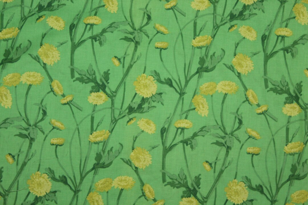 Martha Negley Button Mums Fabric for Rowan - MN31 Button Mums (green ...