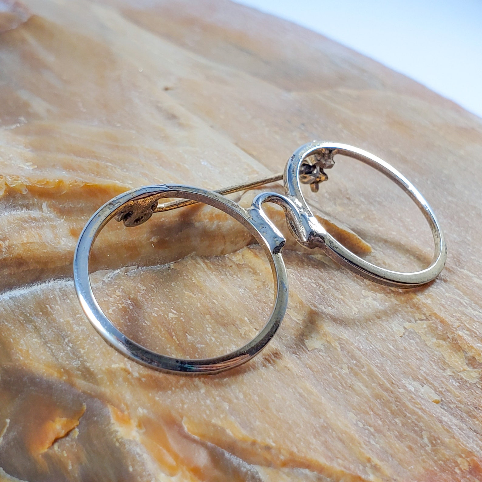 Round Pair Of Folded Glasses Pin Brooch Novelty Brooch Pin Etsy