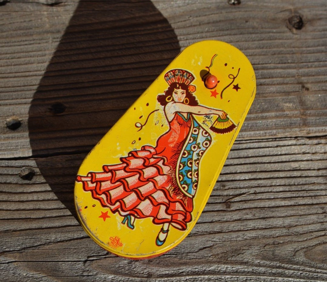 Vintage US Metal Toy MFG Litho Ratchet Noise Maker - Spanish Flamenco ...