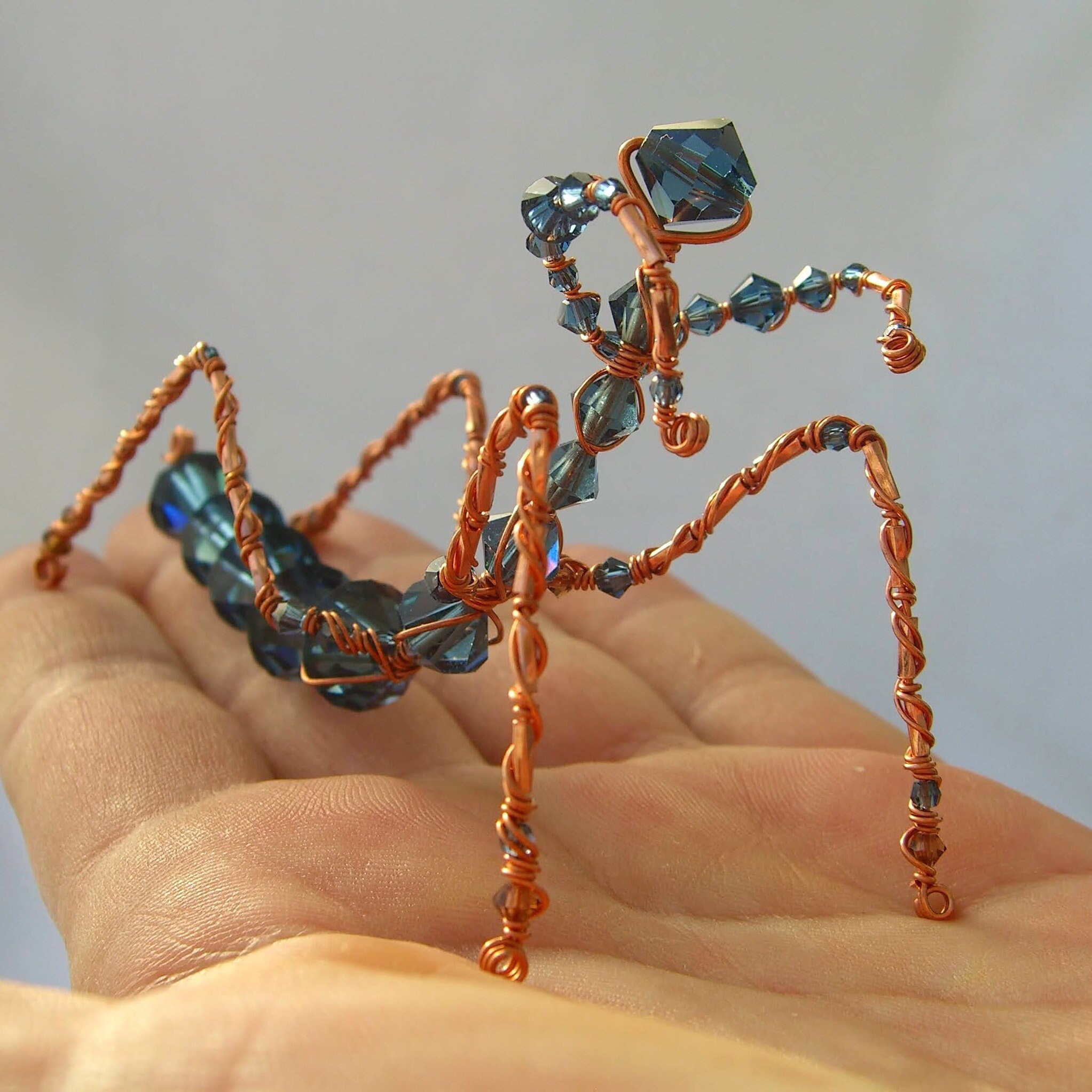 Praying Mantis Praying Mantis Suncatcher Handmade Beaded Wire | Etsy