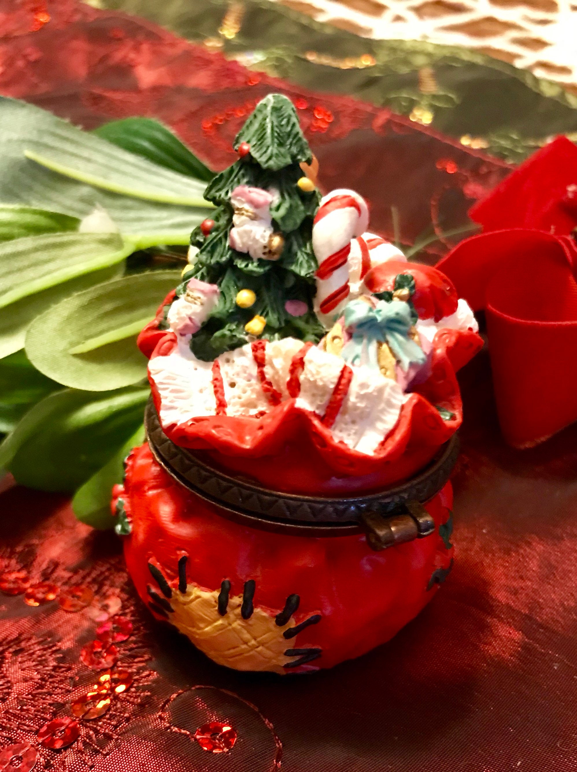 Red Santa's Bag of Toys Hinged Box - Etsy