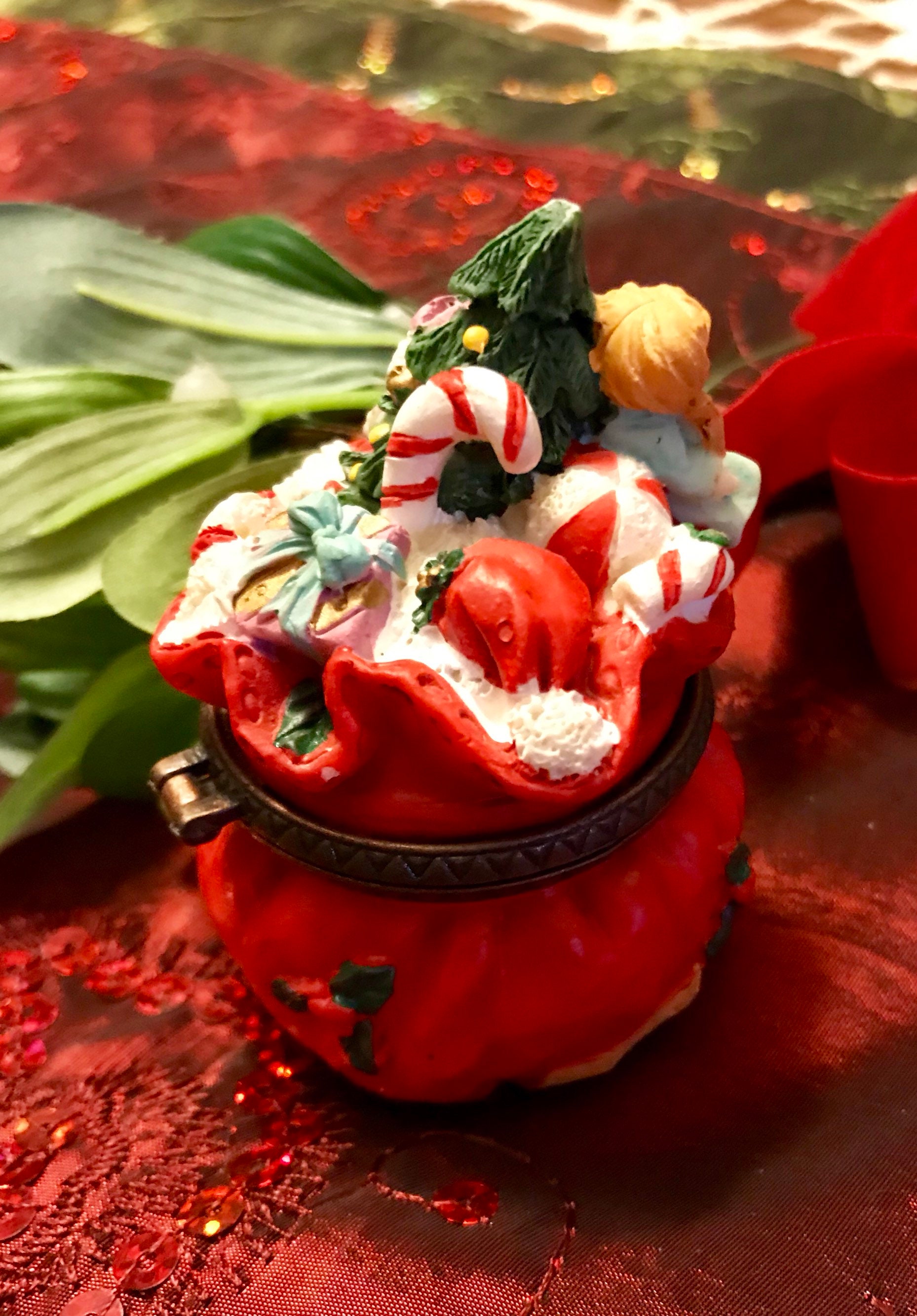 Red Santa's Bag of Toys Hinged Box - Etsy