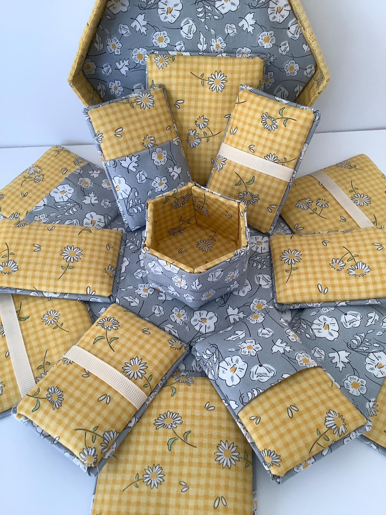 Exploding Sewing Box, Needlework Box, Hexagon Box, Etui, Cartonnage ...