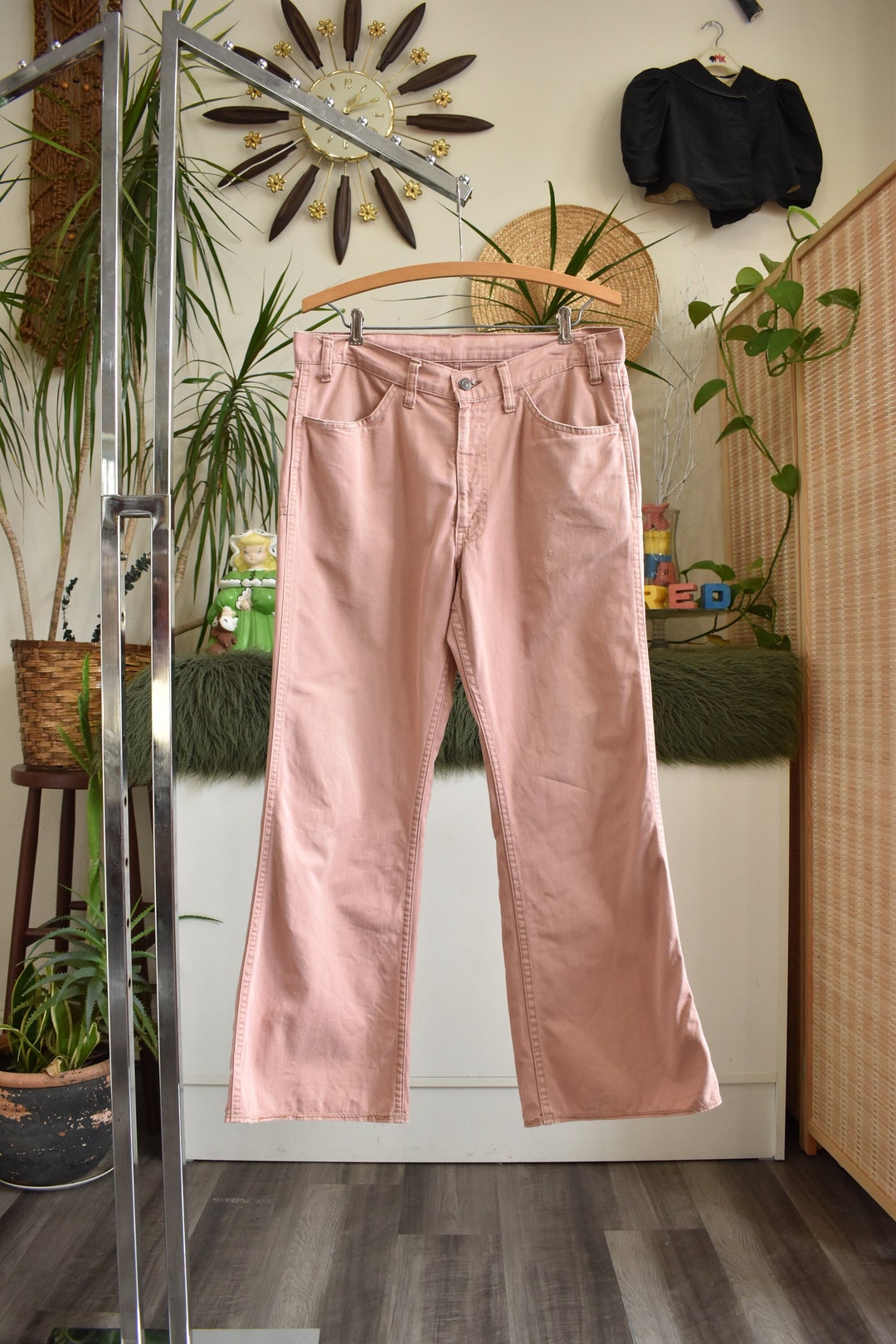 70s Pink Levi's Bell Bottom Jeans // White Tab 1970s Levi Strauss ...