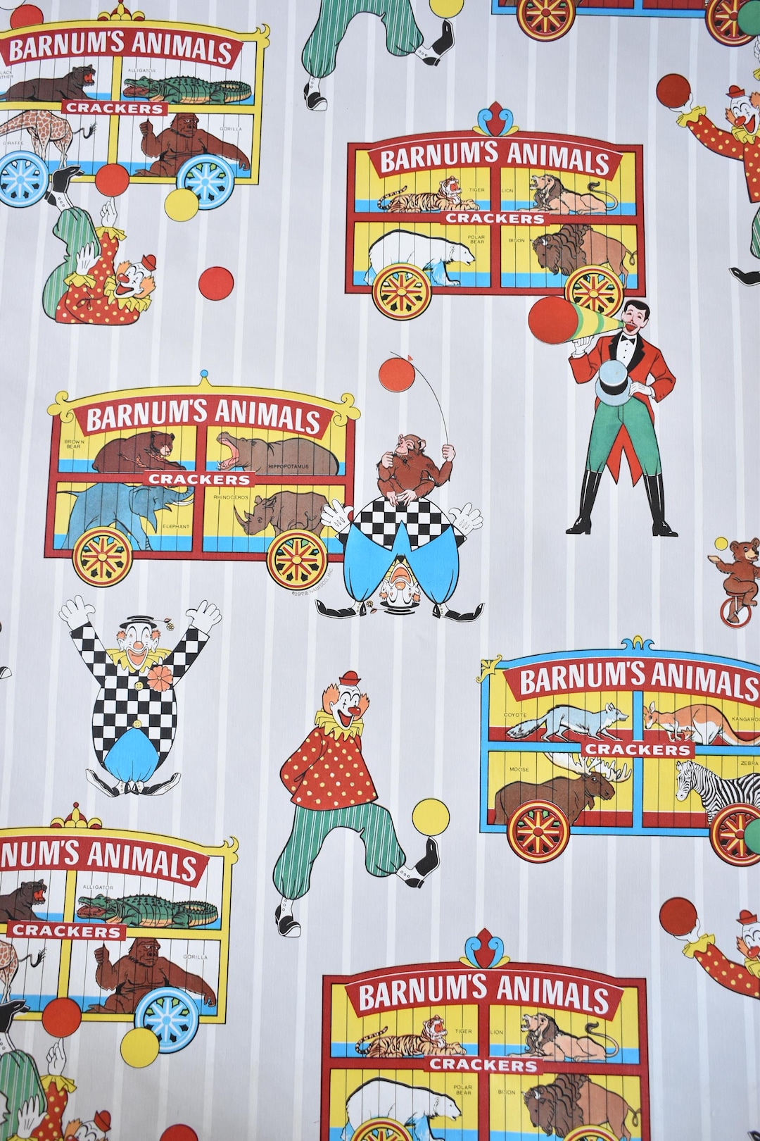 70s Clown Circus Print Barnum Bailey Wallpaper Roll // 1970s Retro Mod ...