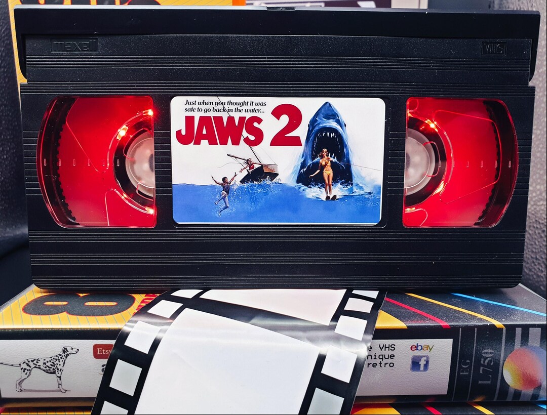 Jaws 2 VHS Lamp: Retro Movie Decor, Man Cave Lighting - Etsy UK