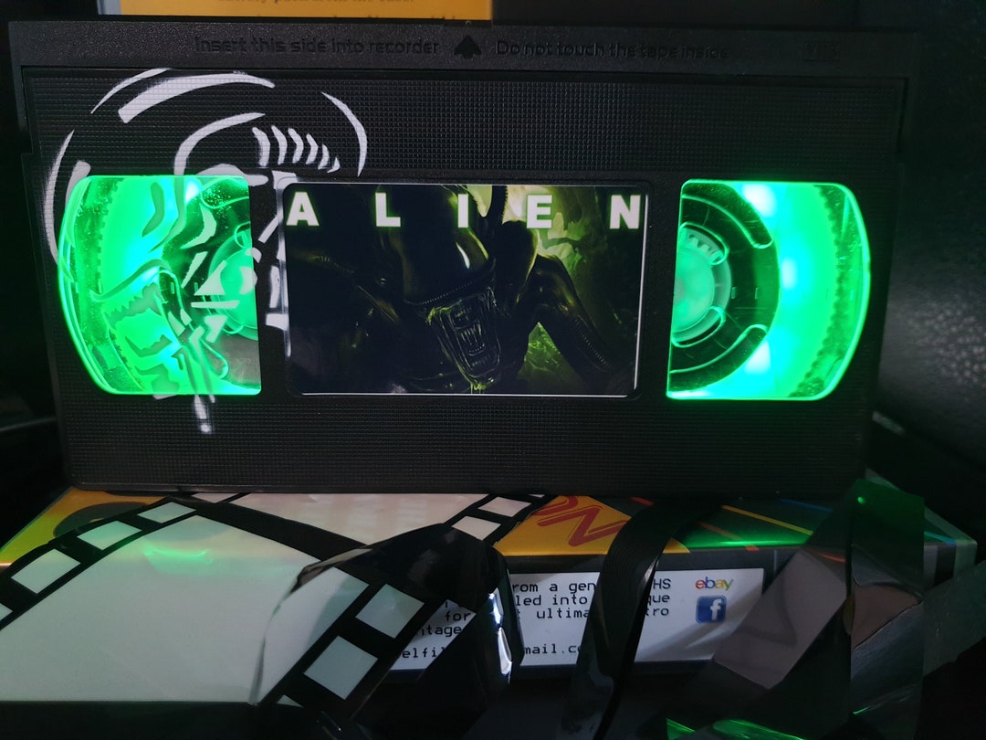 Retro VHS Night Light Table Lamp,alien With Art Workamazing Gift for ...