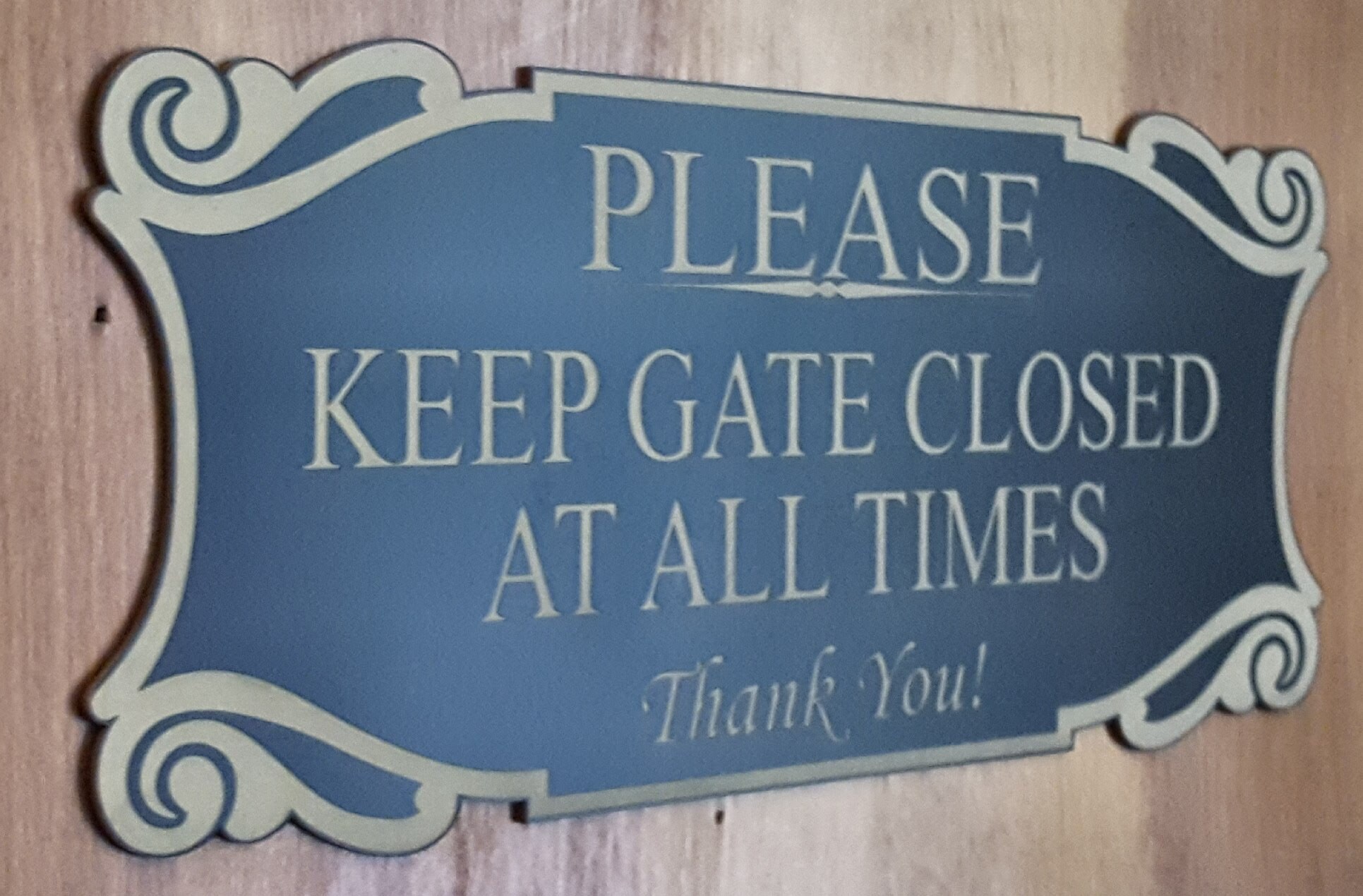 Please Keep Gate Closed Sign 4.5x 10 | Etsy