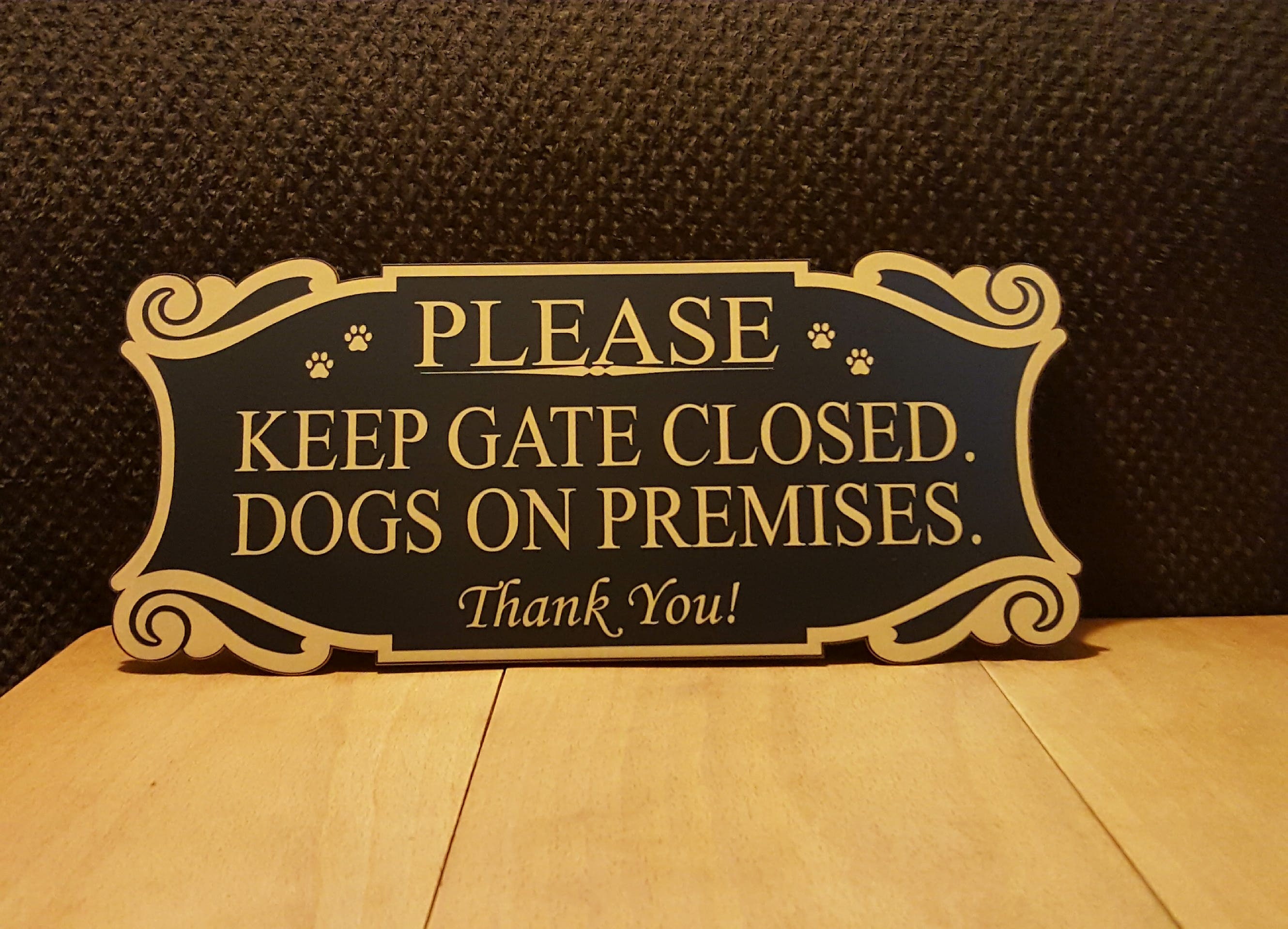 Please Keep Gate Closed Dogs on Premises Sign 4.5x | Etsy