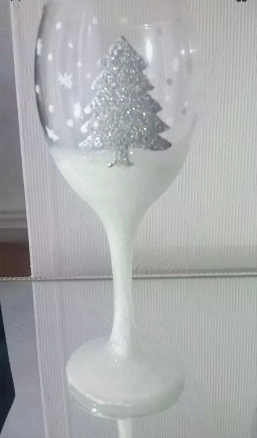 Christmas Tree Glitter Wine Glass - Etsy UK