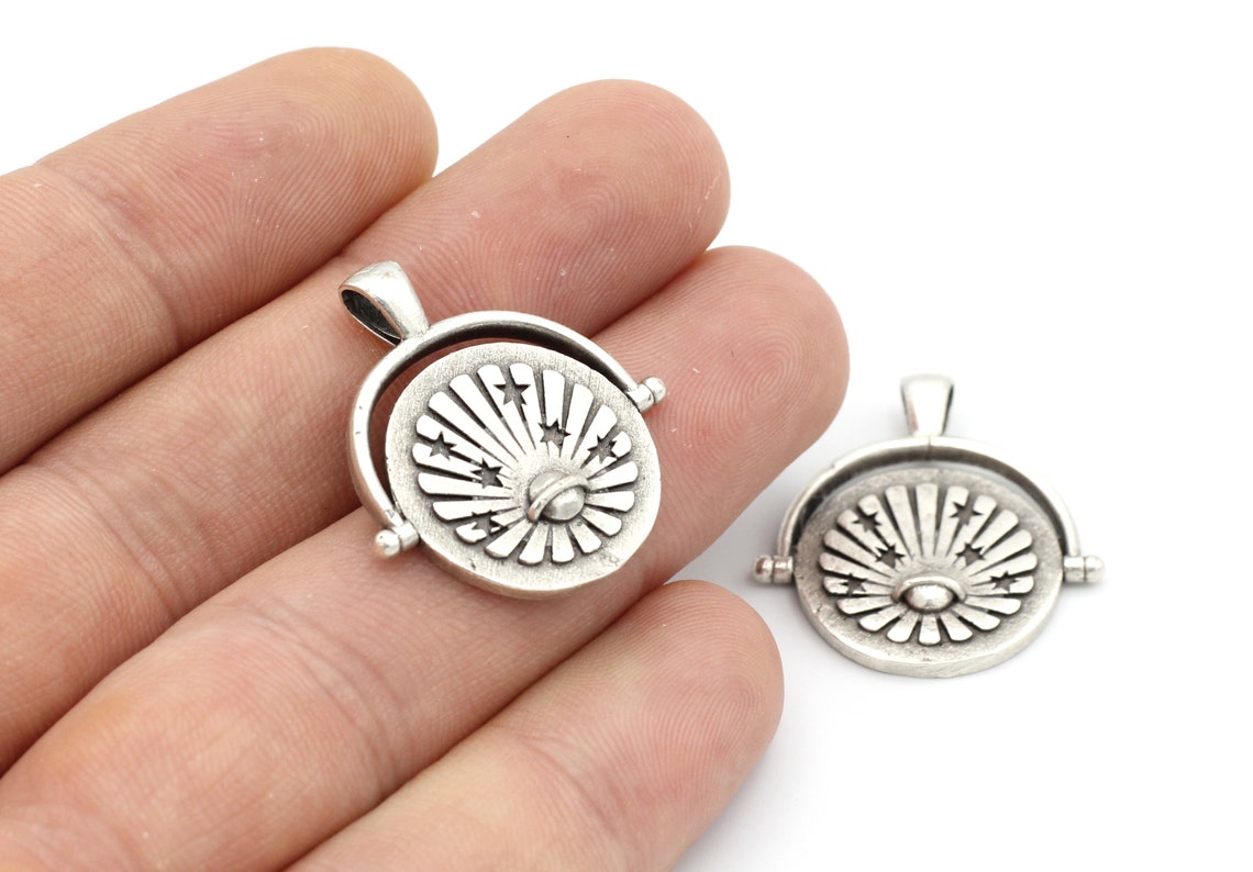 27x30mm Antique Silver Plated Medallion Charms , Anthem Charms ...