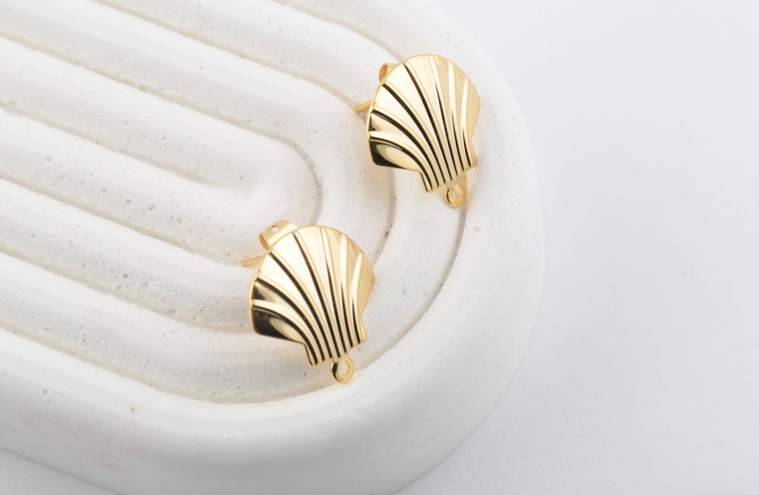 17x17mm 24k Shiny Gold Plated Sea Shell Earring, Cowrie Earrings, Shell ...