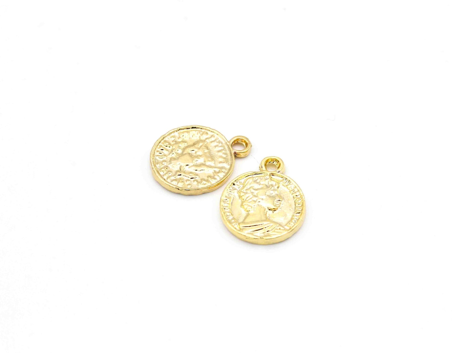 12x15mm 24k Shiny Gold Elizabeth Pendant, Queen Elizabeth Pendant ...