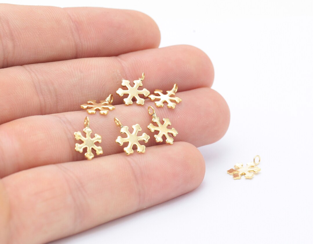 5 Pcs 8x13mm 24k Shiny Gold Plated Snowflake Charm, Snowflake Pendant ...