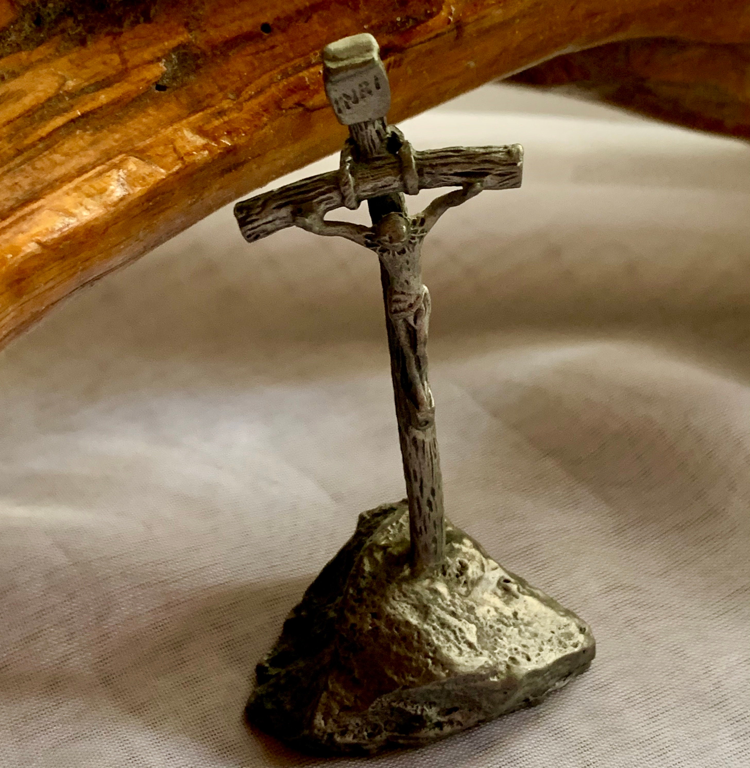 Vintage Miniature Pewter Jesus Christ/crucification Figurine - Etsy