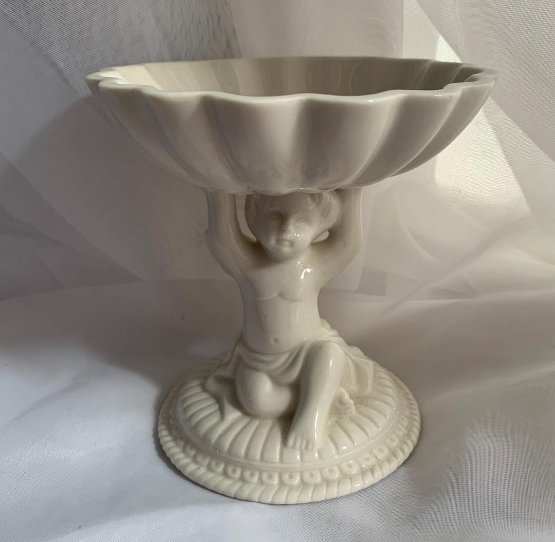 Vintage Avon Ceramic Pedestal Cherub/angel Holding Soap-dish - Etsy