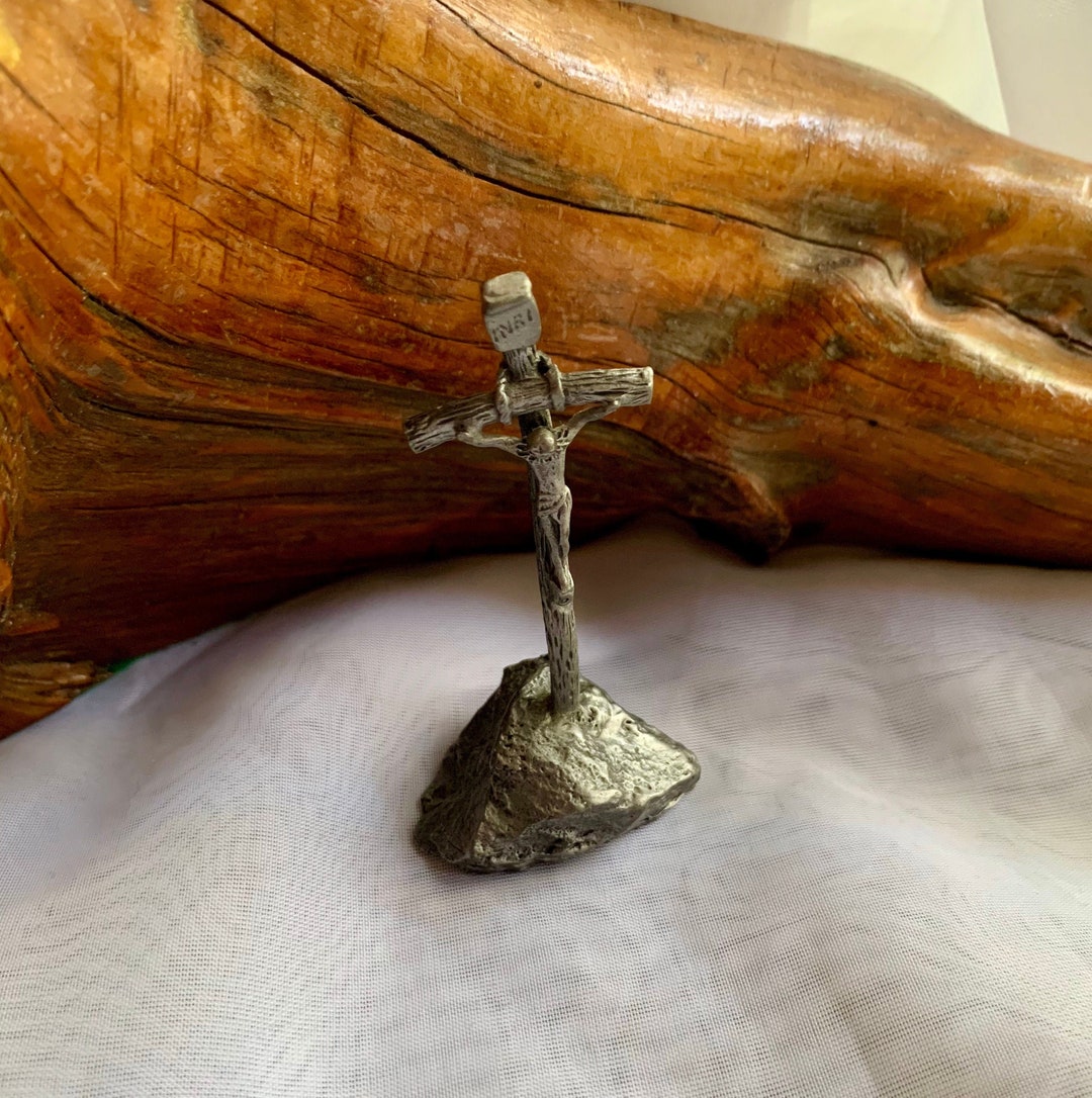 Vintage Miniature Pewter Jesus Christ/crucifixion Figurine - Etsy