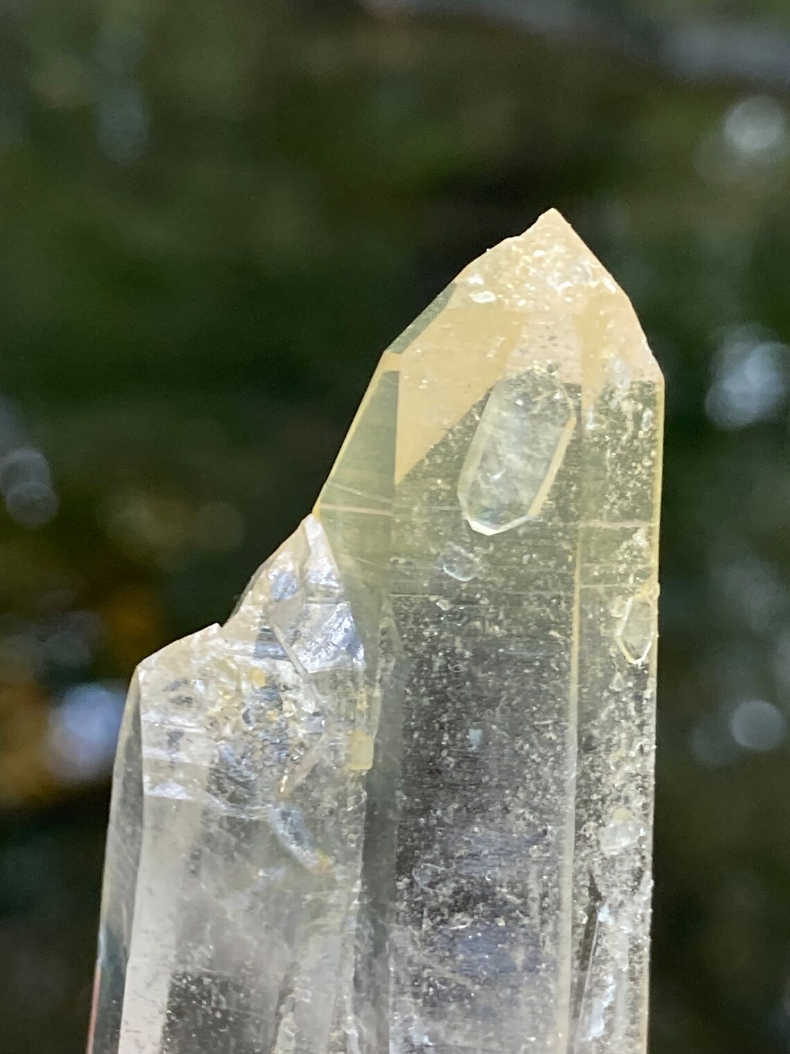 GOLDEN HEALER QUARTZ | Self-healed Crystal Point | Solaris Quartz Point ...
