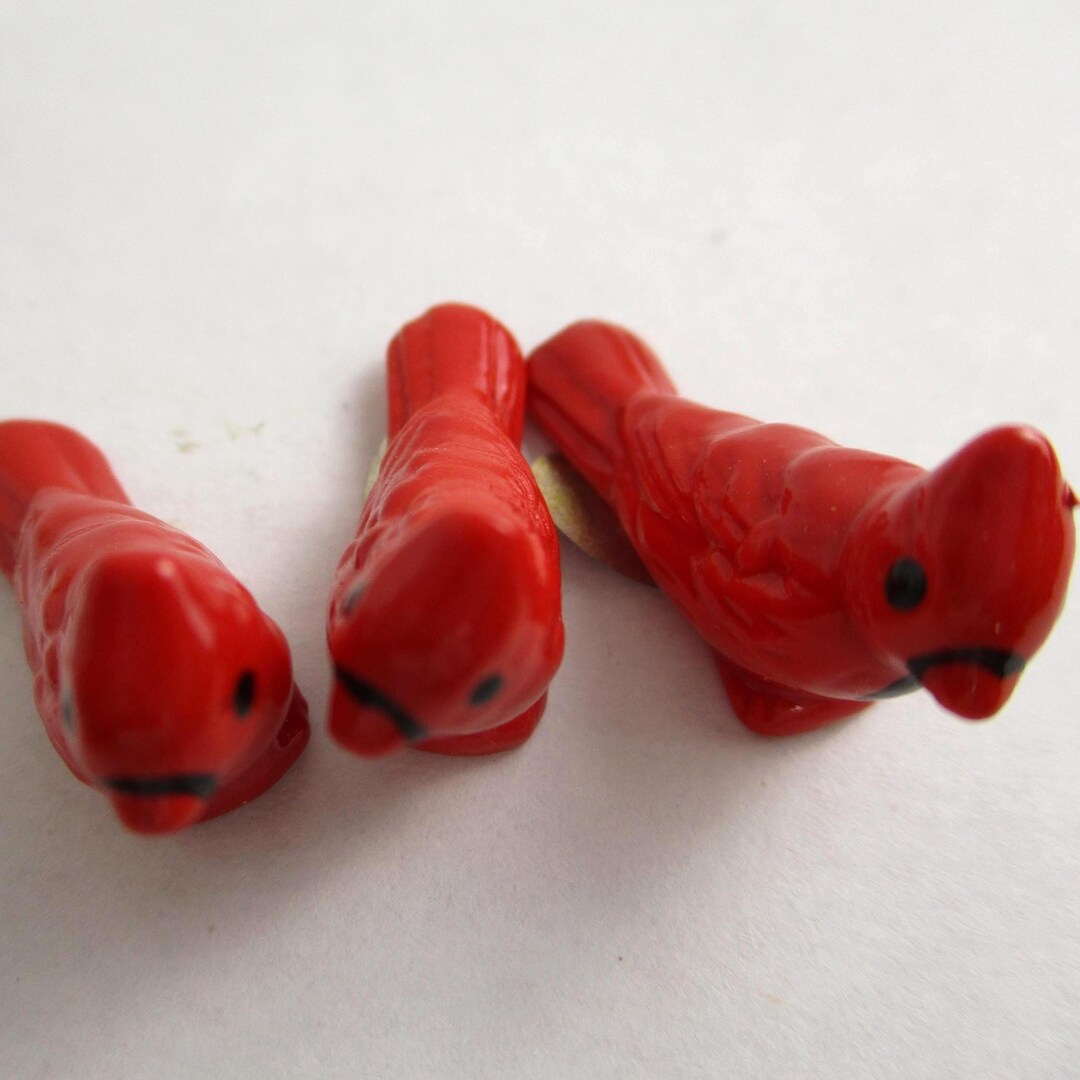 Vintage Porcelain Cardinal Birds Figurines Trio - Taiwan Miniature Bug ...
