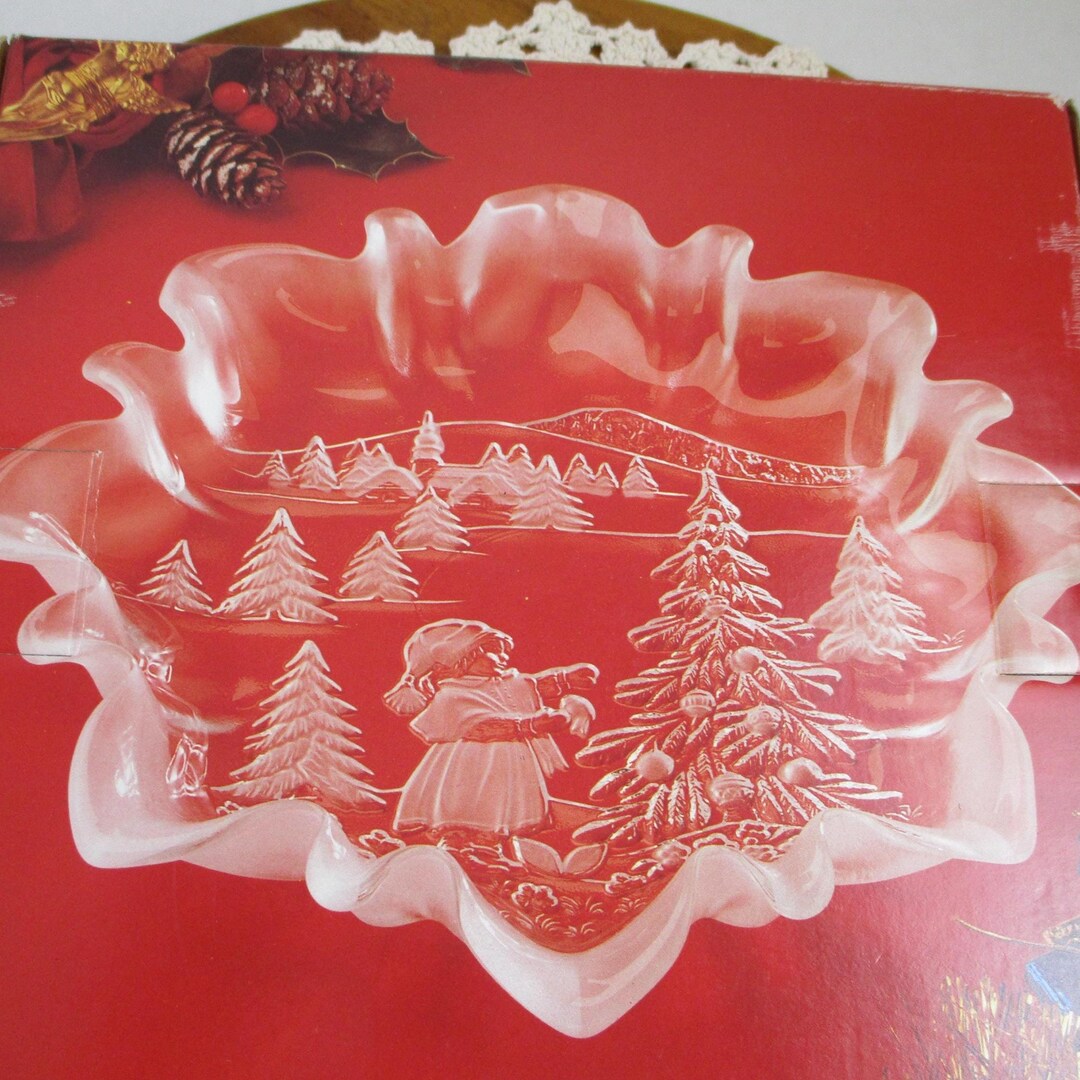 Mikasa Christmas Story, Bon Bon Plate 9 3/4 Inch ,holiday Entertaining ...