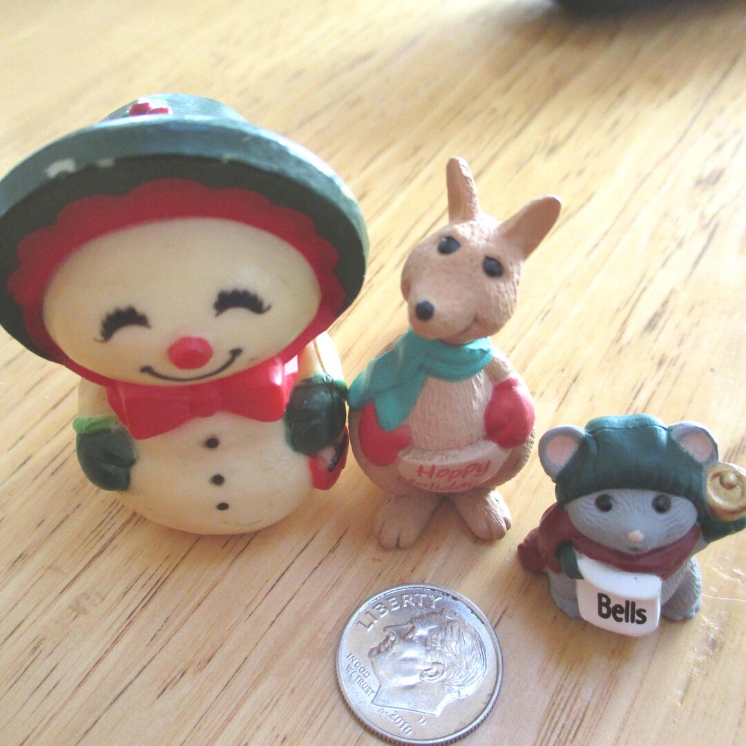 Hallmark Miniatures, Christmas Figurines ,collectible Holiday ...